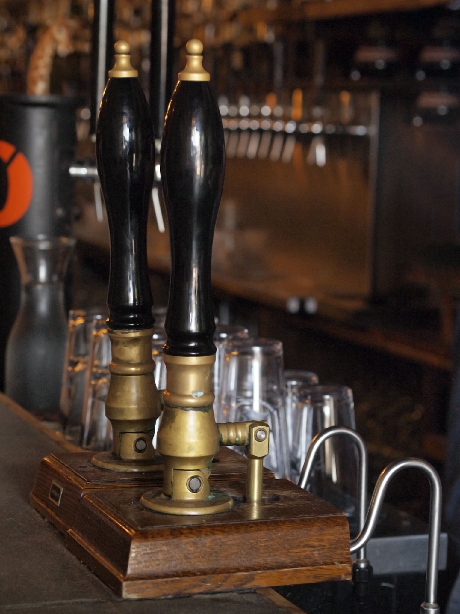 The Difference Between Cask and Keg Beer | Blog